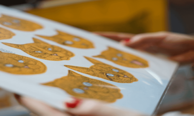 Ingin Tahu Perbedaan Sablon DTF dan DTG? Inilah Perbedaannya - Kustompedia